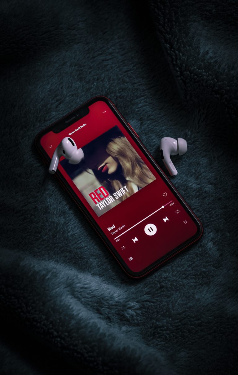 Are You A REAL Swiftie? 50 Taylor Swift Trivia Questions To Prove It ...